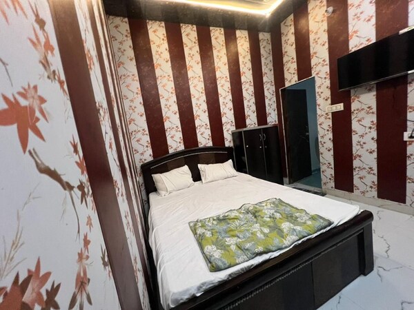 Maa Yashoda Devi Residency - Vrindavan