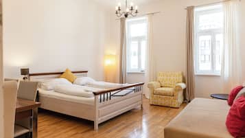 Apartamento básico | Ferros/tábuas de passar roupa, Wi-Fi de cortesia