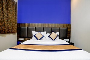 Quarto casal ou duplo | Escrivaninha, espaço de trabalho para notebook, Wi-Fi de cortesia