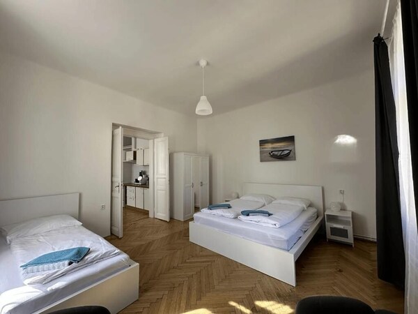 Welcome Hostel & Apartments Praguecentre - Prague