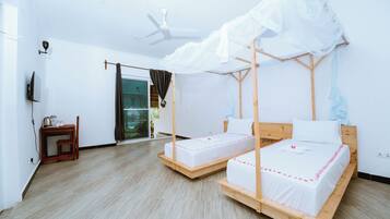 Secretária, secretária adequada para computadores portáteis