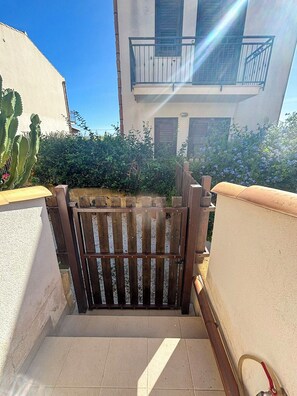 Entrada do alojamento