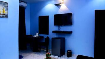 Quarto Económico, varanda, Vista para a cidade | Interior