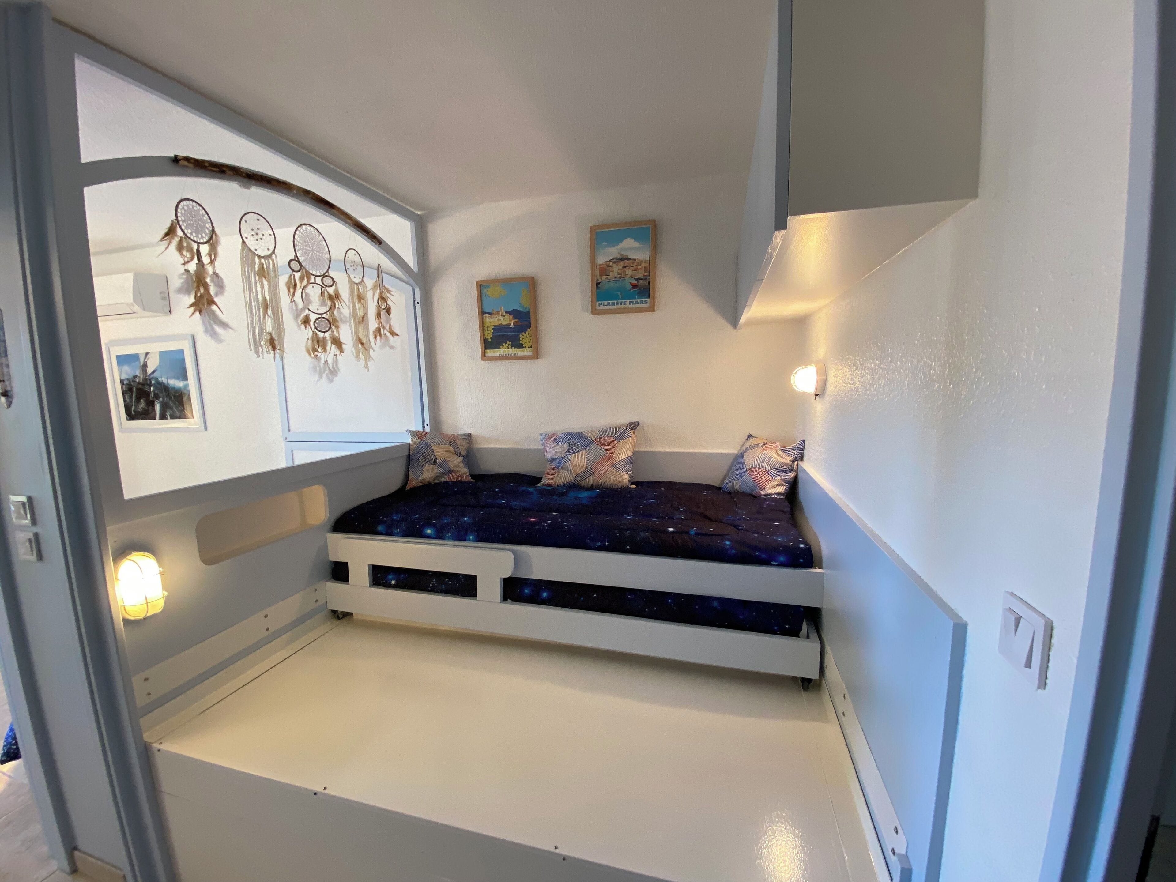 Joli Studio Climatisé Au Port De Hyères. Proche Plages, Restaurants, Commerces. - Plage de l'Almanarre