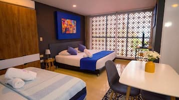 Suite, varanda, vista para o pátio | Wi-fi grátis