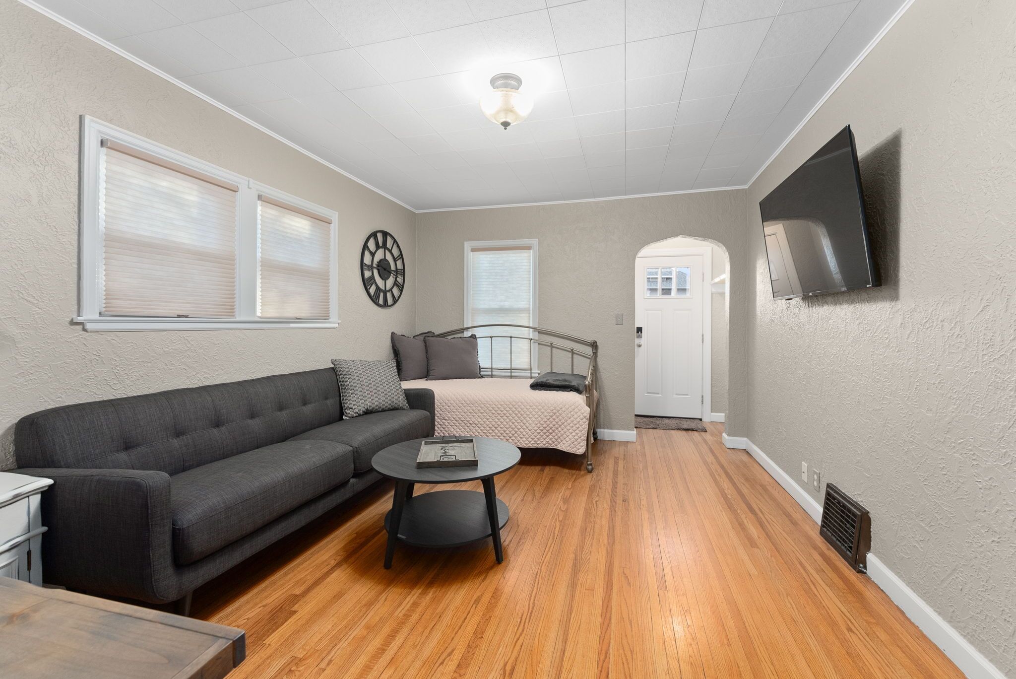 Cozy Cottage - Near Sanford Hospital - Sioux Falls, SD