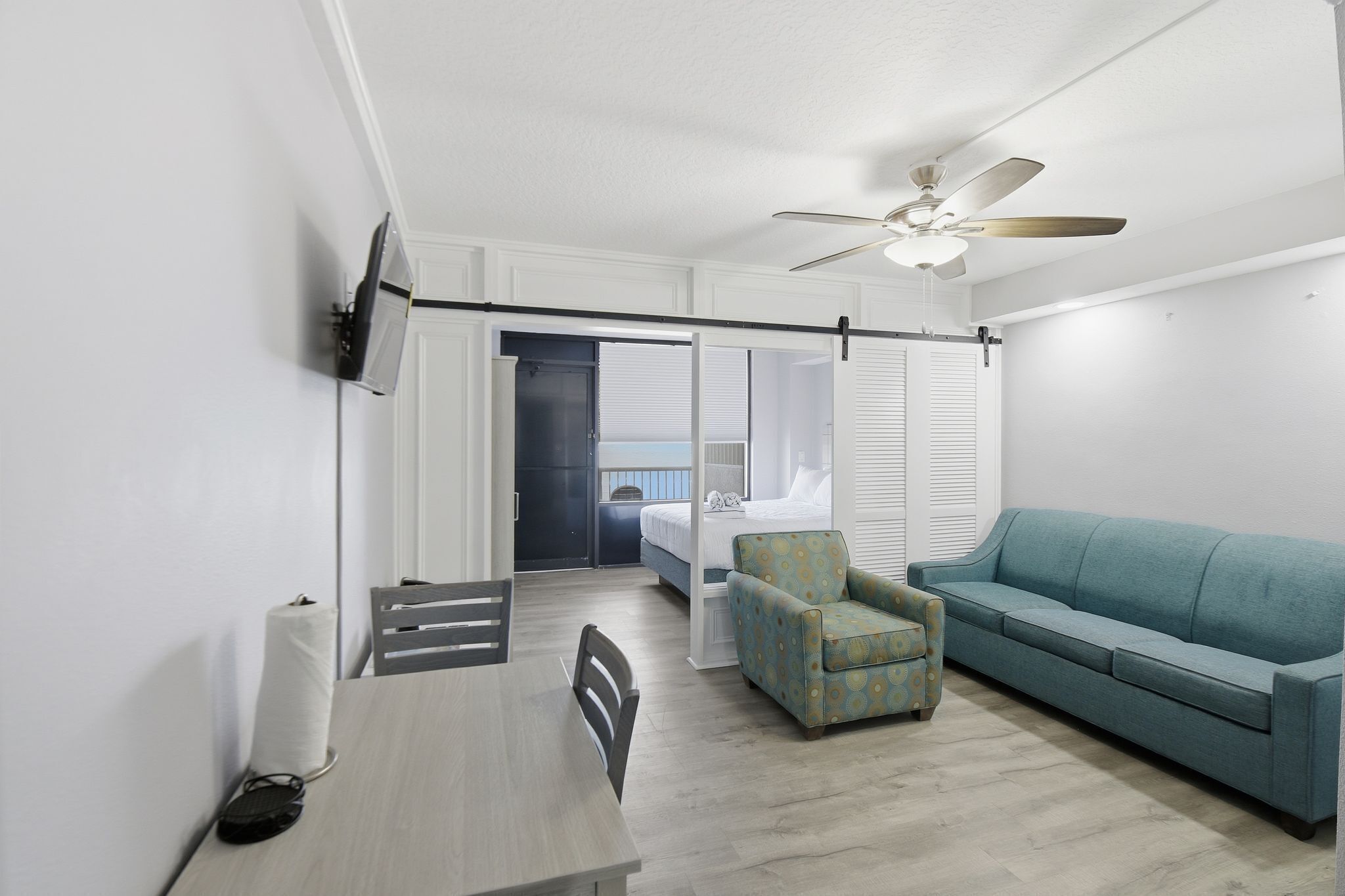 Oceanfront Studio | Steps To Sand & Pool + Balcony - Ormond Beach, FL