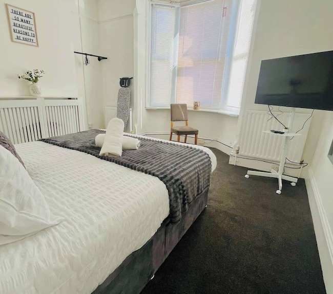 Francis Avenue House: Free Parking - Fratton Park