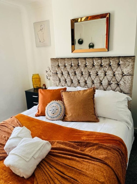 Cozy Room In Fratton: Featuring Hot Tub, Kitchen & Free Wifi - Portsmouth