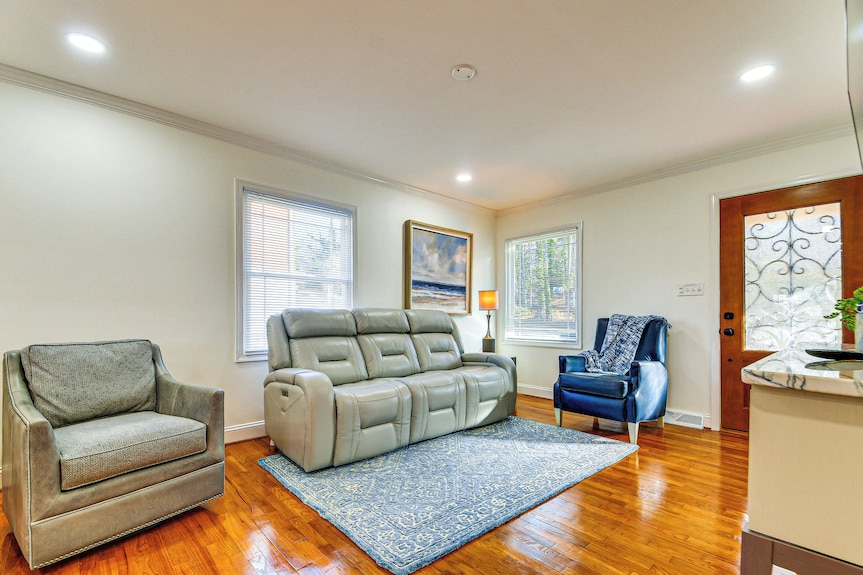 Stay Near Averett & Caesars! Cozy Home W/ Patio - Danville, VA