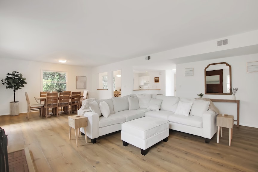 La Mesa Retreat Sb -- 4-bed Home Near The Beach - Santa Barbara, CA