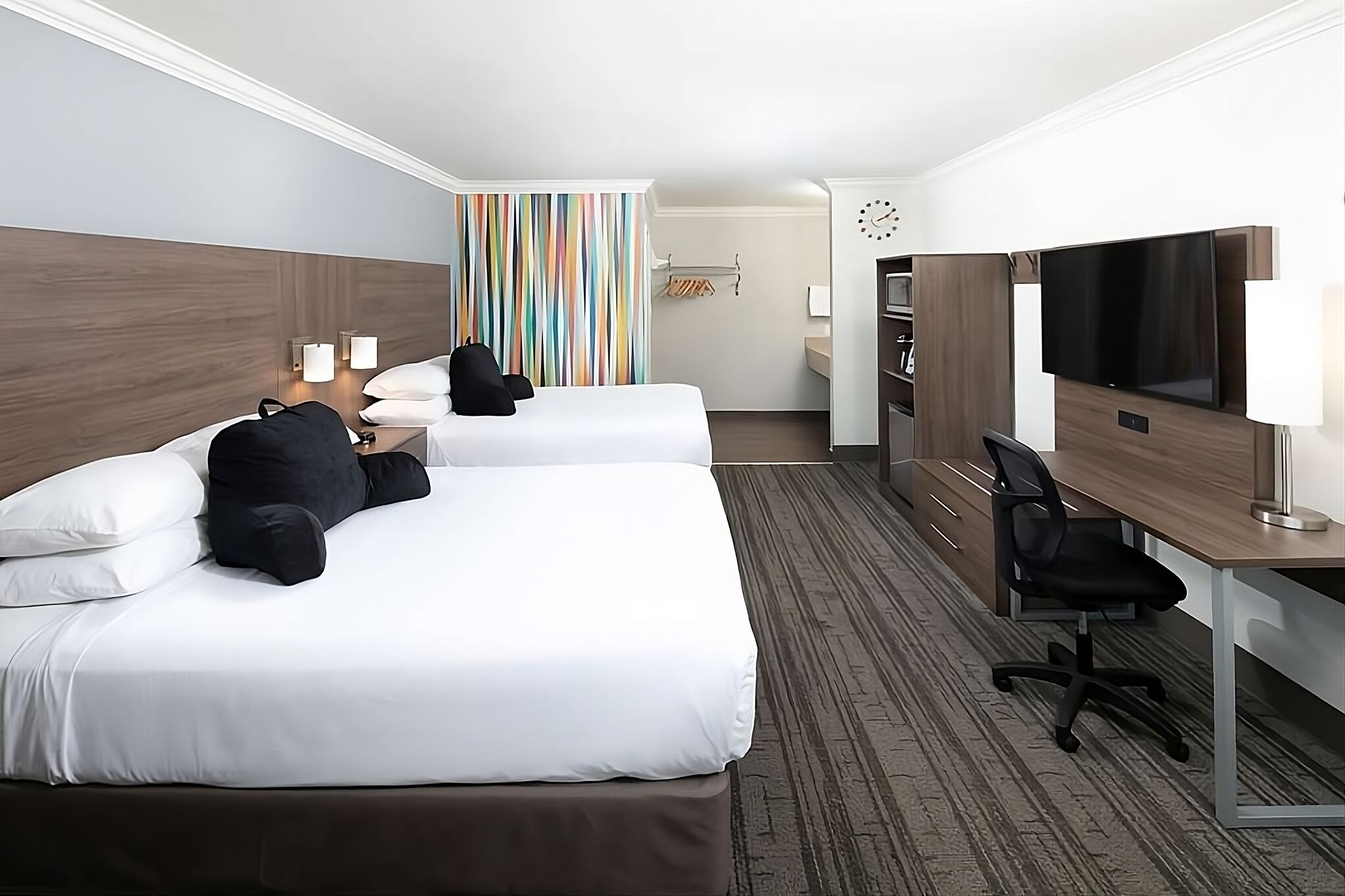 Relaxing Wine Country Retreat | Peaceful Setting | 2 Units - Temecula, CA