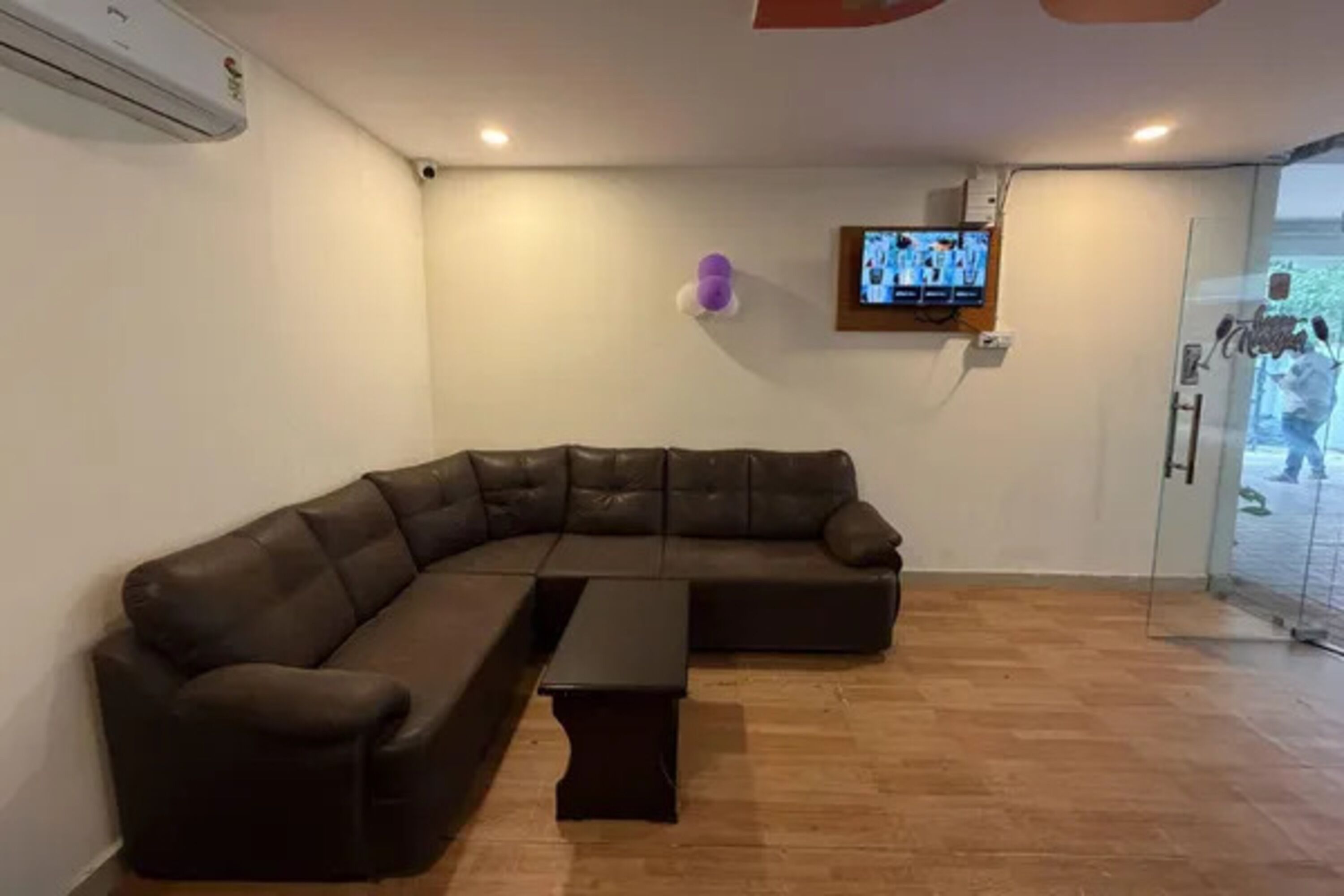 Área de estar no saguão