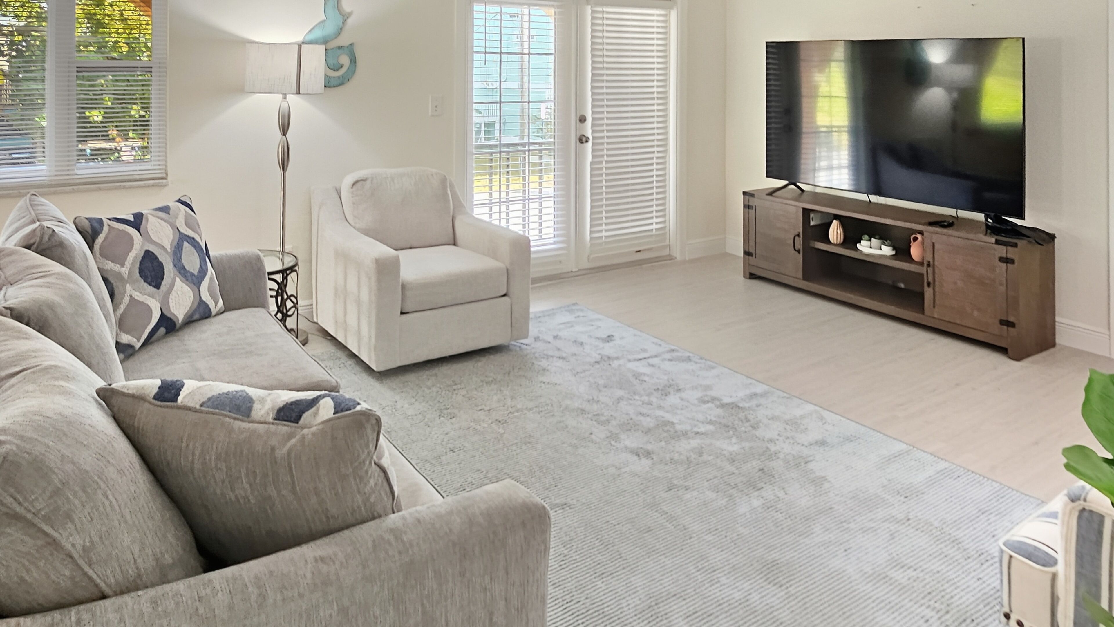 Luxe Condo; Sand, Sea, & Sunset, Unit A @ Irb; Steps 2 Beach; Smart Tvs; Private - Indian Rocks Beach, FL