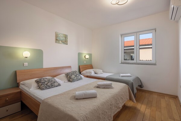 Oasis Jadreski Apartments - Pola