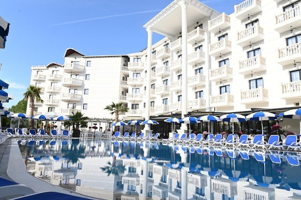 Hotel Onufri - Golem