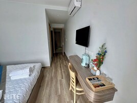 Cortinas/cortinados opacos, quartos insonorizados, Wi-fi grátis 