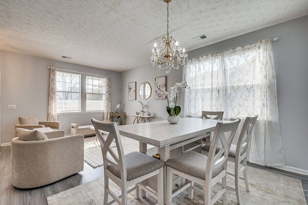 Great For Gatherings! Elegant Atlanta Retreat - Paradise Island, Austell