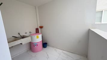 Apartamento Clássico, 3 quartos, pátio | Terrenos do alojamento