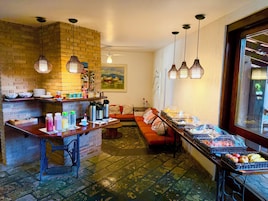 Pequeno-almoço tipo buffet diário incluído