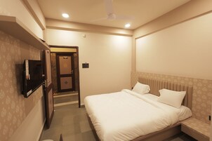 Quarto Duplo Deluxe | Ferro/tábua de engomar, Wi-fi grátis 