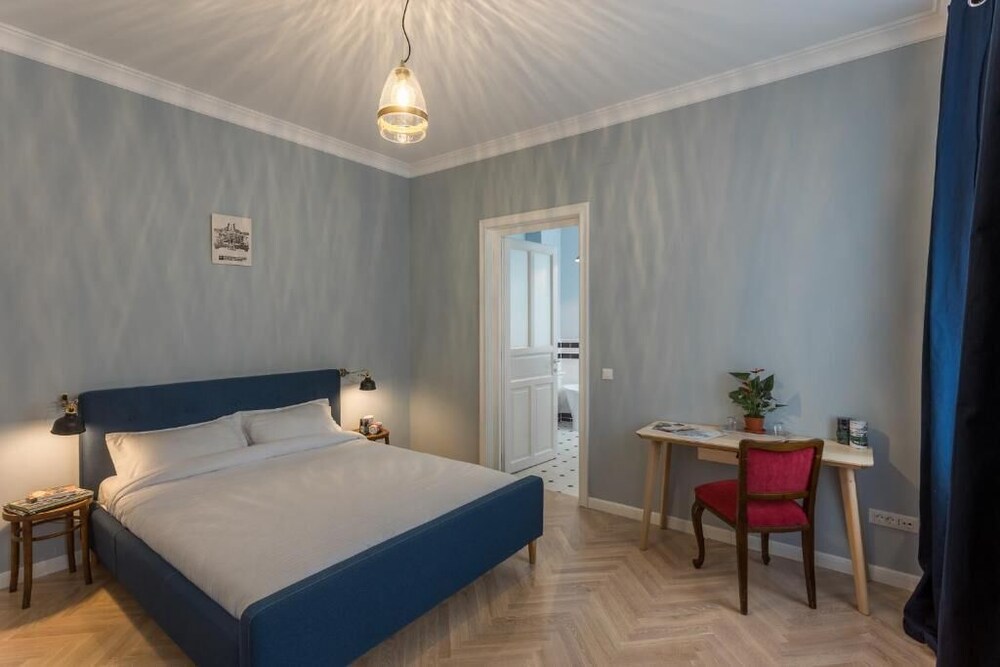 Little Bucharest Mansion Reviews, Deals & Photos 2026 - Vrbo