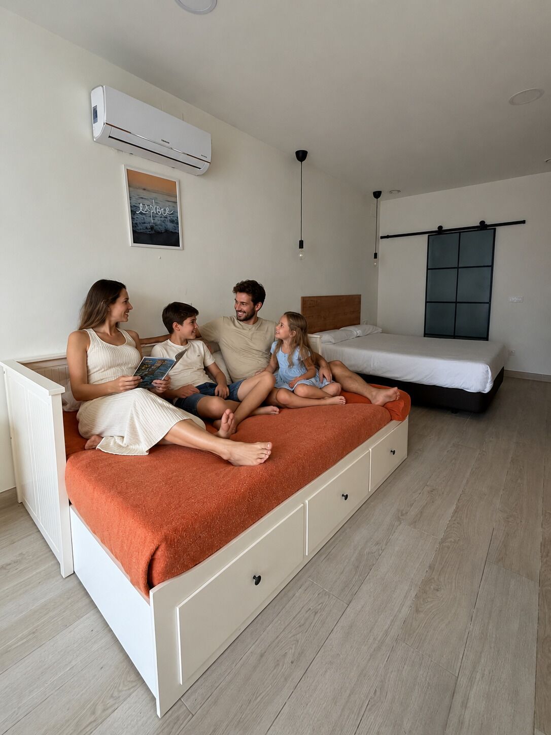 Apartamento família, vista para a cidade | Cortinas blackout, ferros/tábuas de passar roupa, Wi-Fi de cortesia