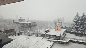 Quarto família, vista para a cidade | Área da propriedade