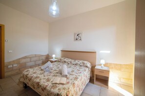 2 quartos, Wi-Fi de cortesia, roupa de cama