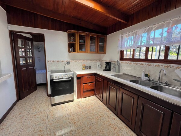 Charming 3-bedroom House Rental In Paquera, Costa Rica - Paquera