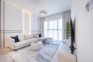 Apartamento, varanda, Vista para a cidade | Sala de estar