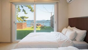 Quarto básico, 1 quarto (Pool Villa Ocean View 104) | 1 quarto, Wi-Fi de cortesia