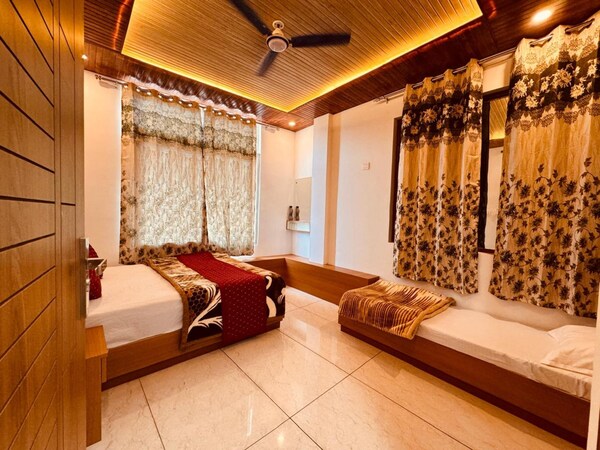 Hotel Kashi Ganga - Uttarkashi