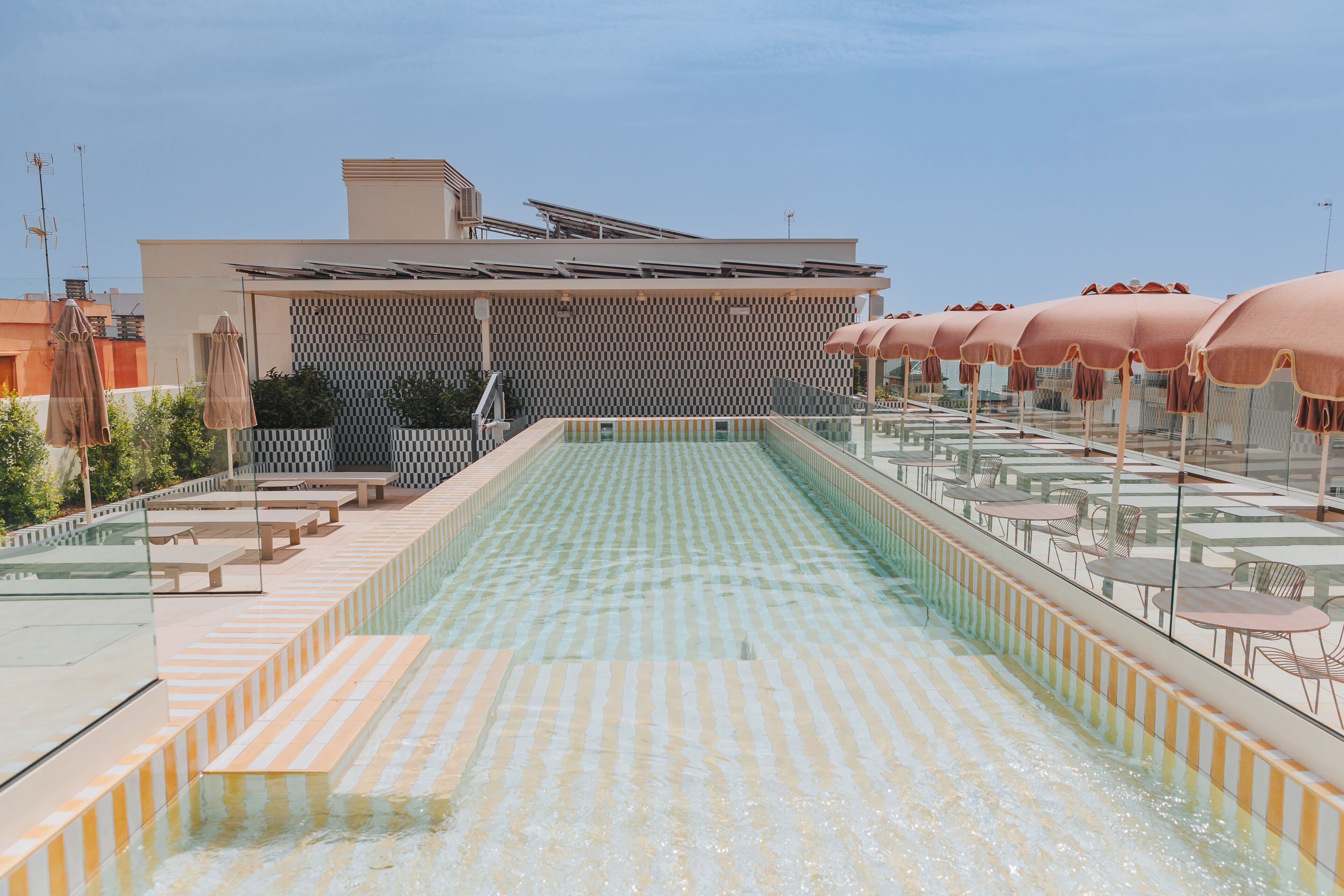 Piscina externa sazonal