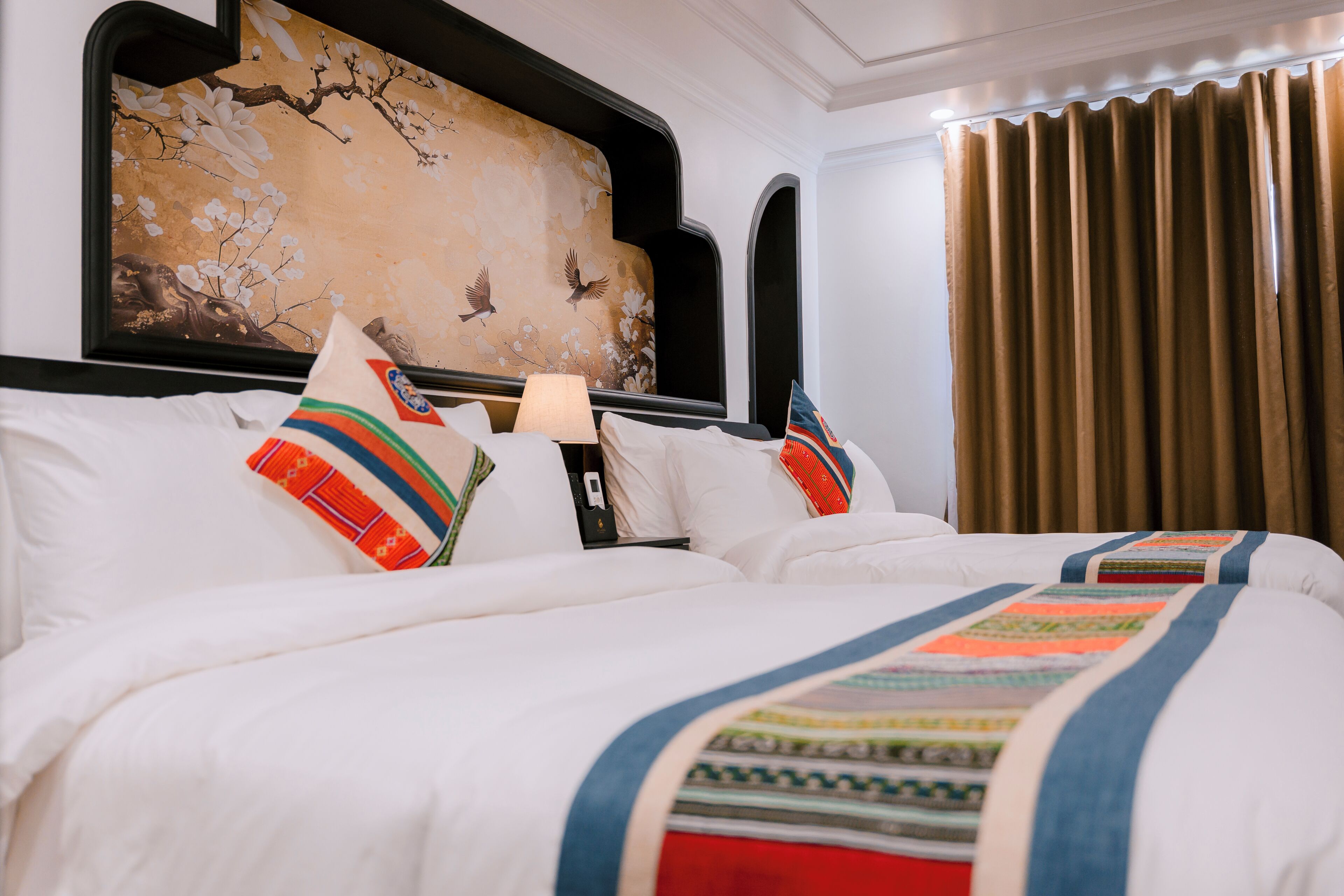 Quarto Quádruplo Deluxe | Secretária adequada para computadores portáteis, Wi-fi grátis 