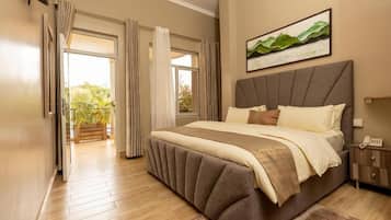 Cofre no quarto, secretária