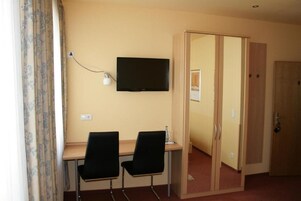 Quarto casal, banheiro privativo | Parte interna