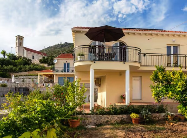 Mountain House With Sea View - Cavtat