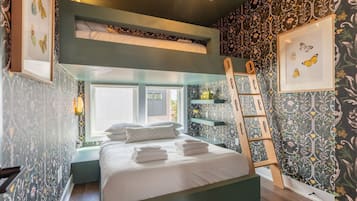 Casa | 8 quartos, internet de alta velocidade