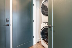 Casa | 8 quartos, acesso à internet de alta velocidade