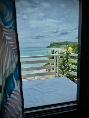 Quarto casal ou duplo luxo, sacada, vista para o mar | Parte interna