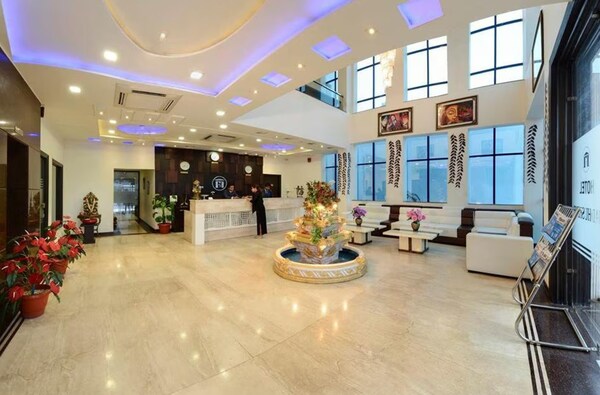 Hotel Madhushrie Agra - Agra