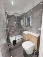 Quarto Duplo Deluxe, vista para o parque | Casa de banho