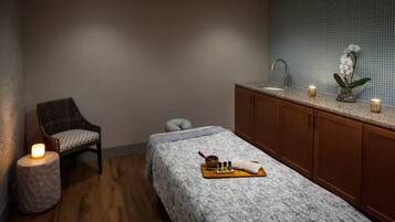 Tratamentos corporais, massagens de pedras quentes