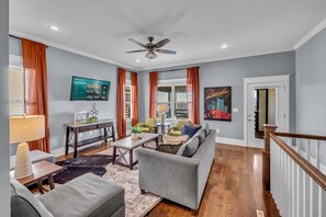 Casa | 4 quartos, internet de alta velocidade 