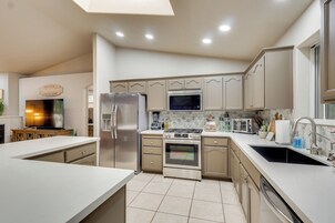 Casa (3 Bedrooms) | Interior