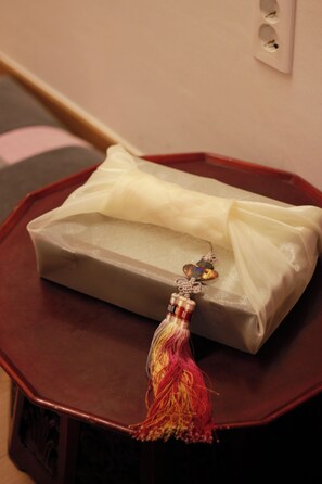 Quarto Duplo ou Twin Tradicional | Camas de colchão viscoelástico, com decoração personalizada