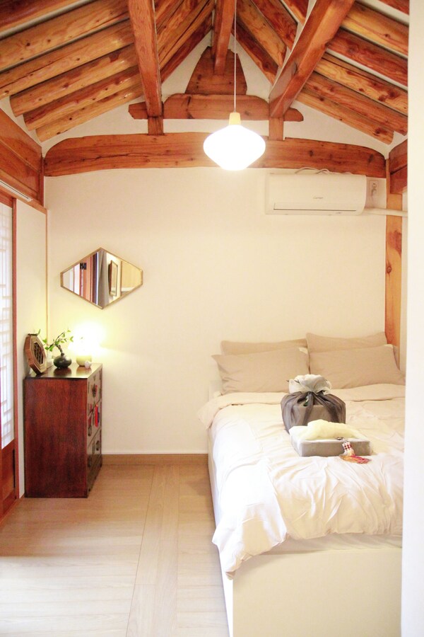 Travel Light Hanok - Seoul