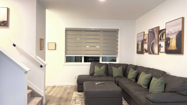 3br Family House In Ne Edmonton - Edmonton