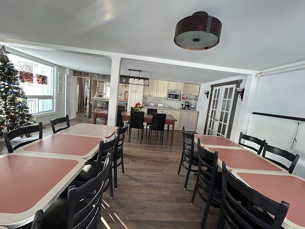 Quarto Quádruplo Comfort | Restaurantes